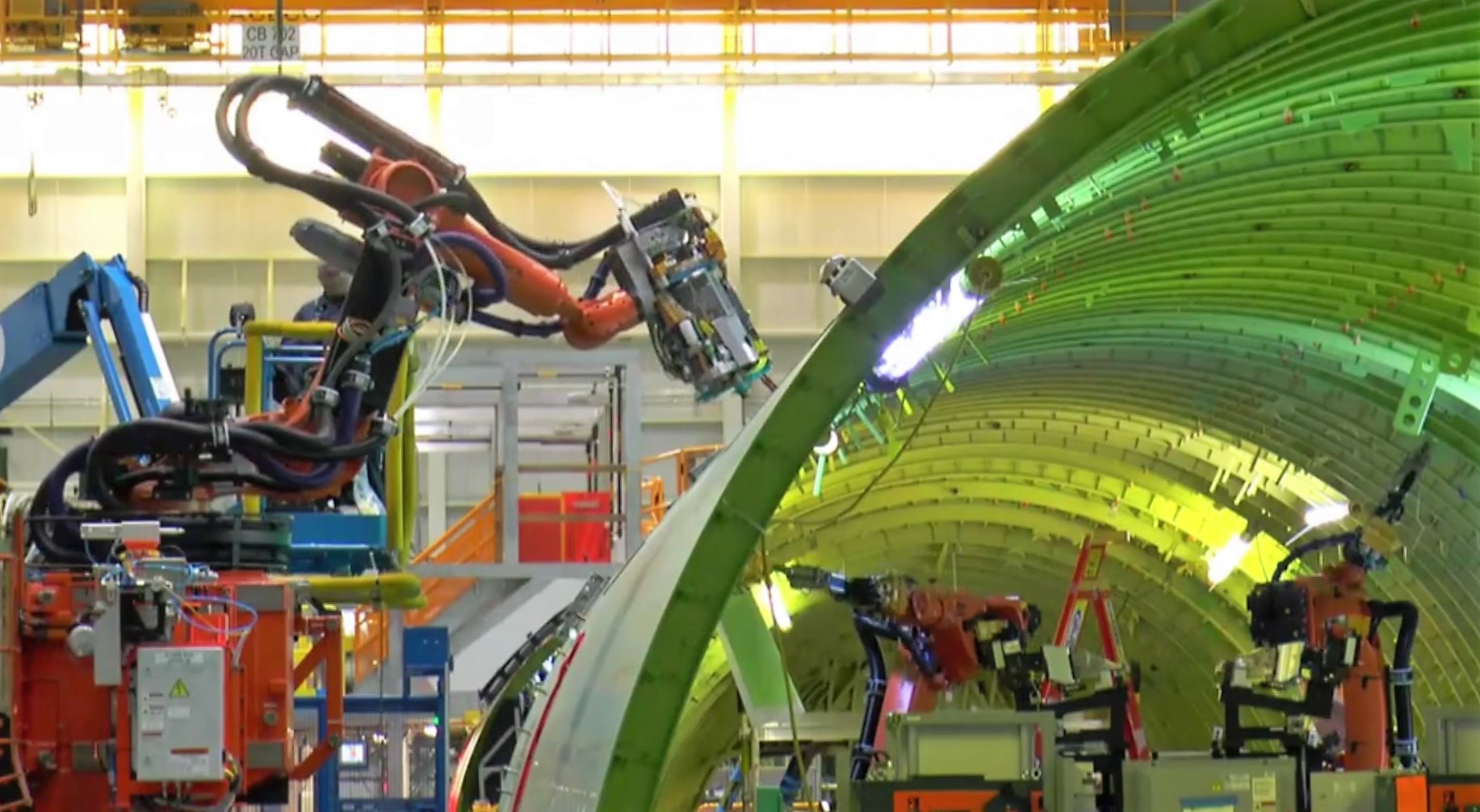 How robots and humans get along at Boeing – Cosmic Log