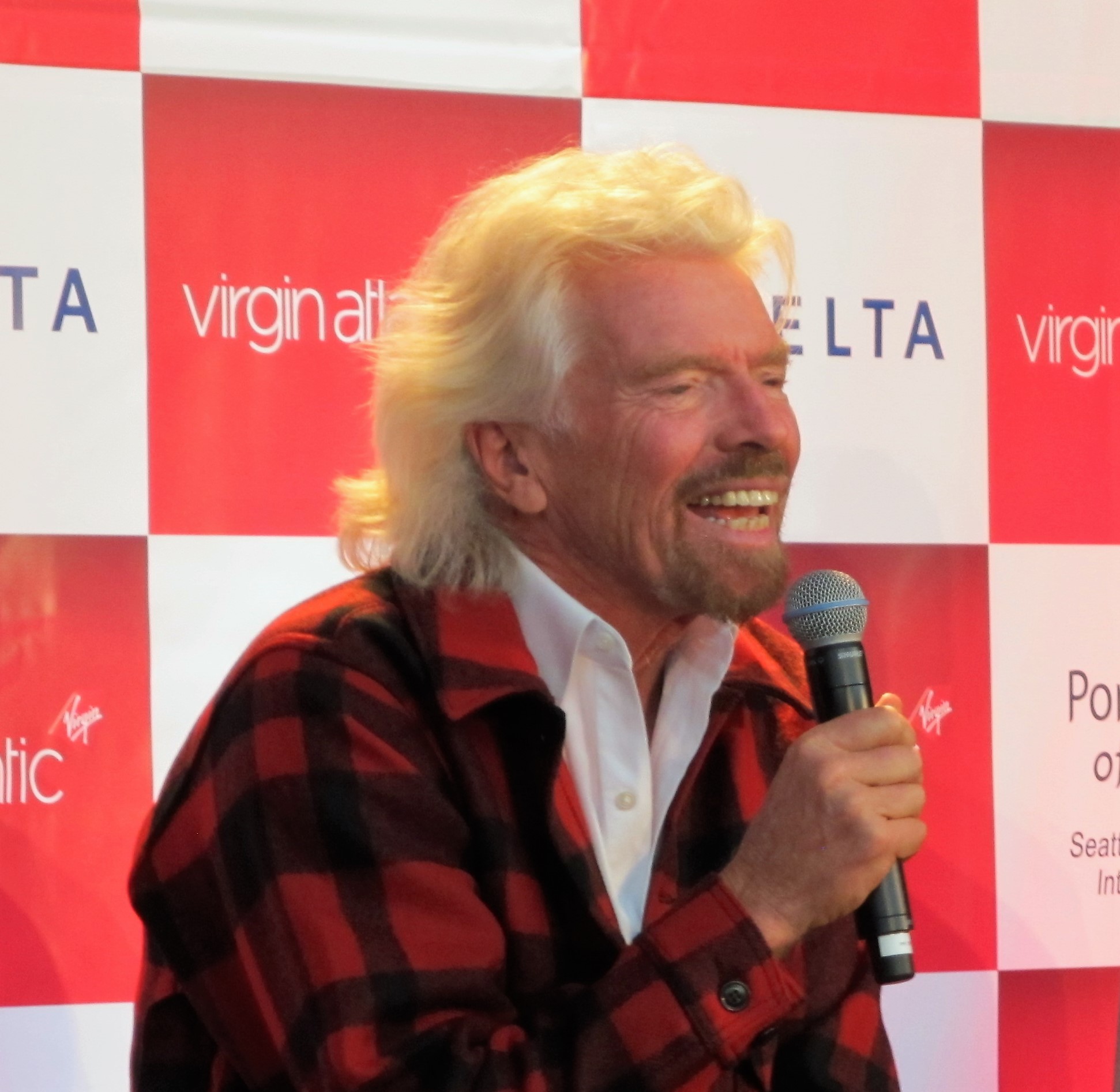 Watch Richard Branson’s excellent adventure – Cosmic Log