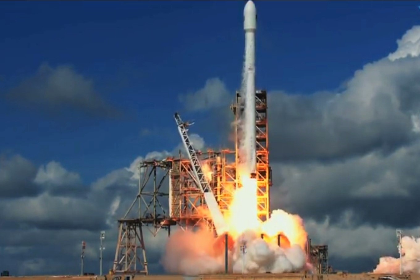 SpaceX launches Air Force X-37B space plane – Cosmic Log