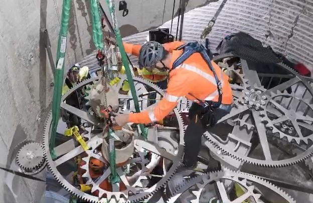 Time to check in with Jeff Bezos’ 10,000 Year Clock – Cosmic Log