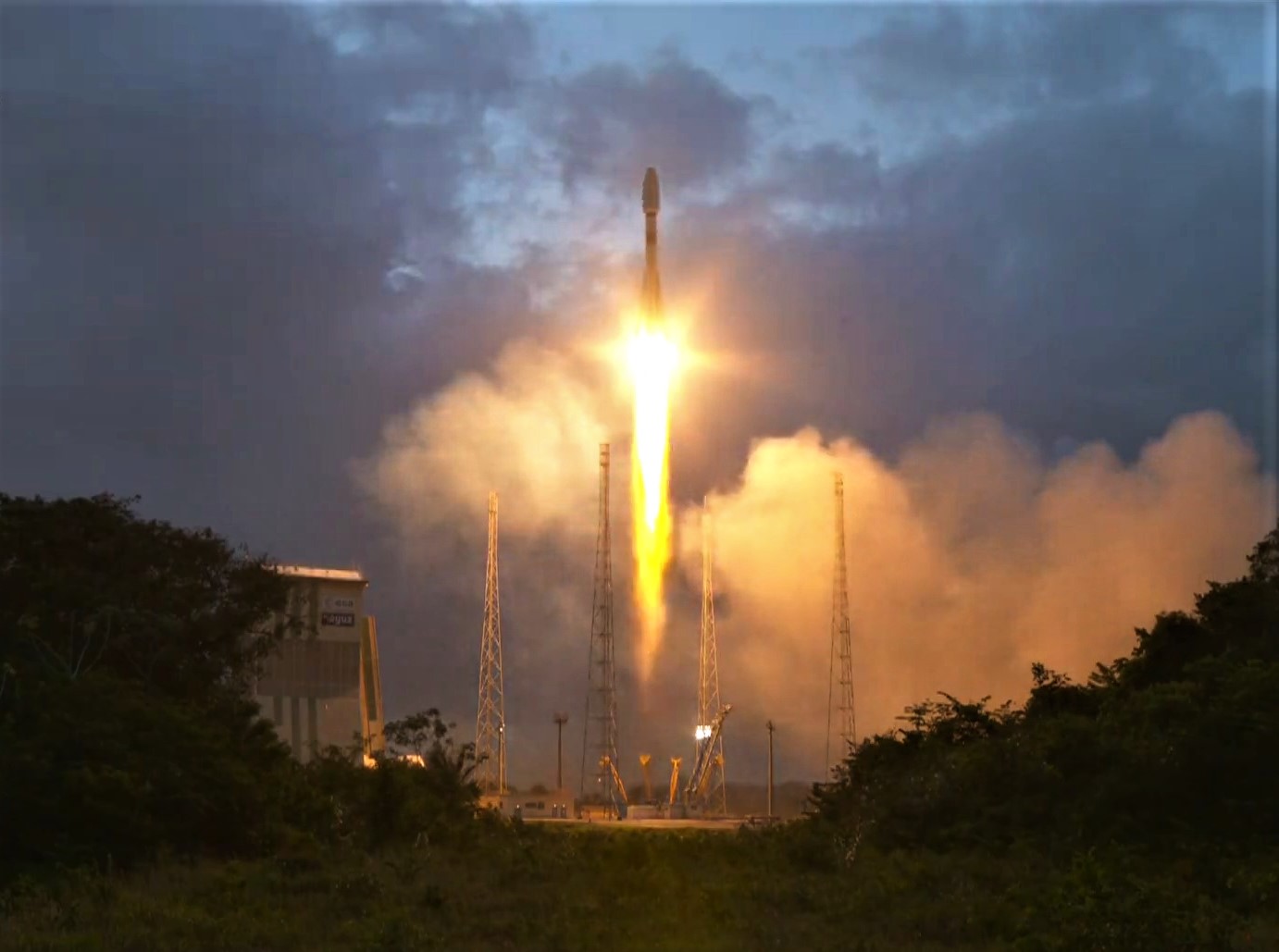 OneWeb’s first broadband satellites are launched – Cosmic Log